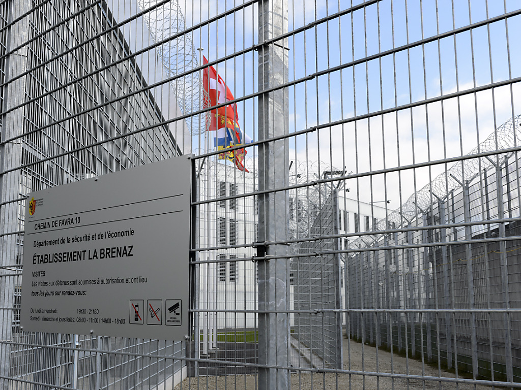 Un nouveau directeur pour la prison de La Brenaz à Genève | Radio Lac